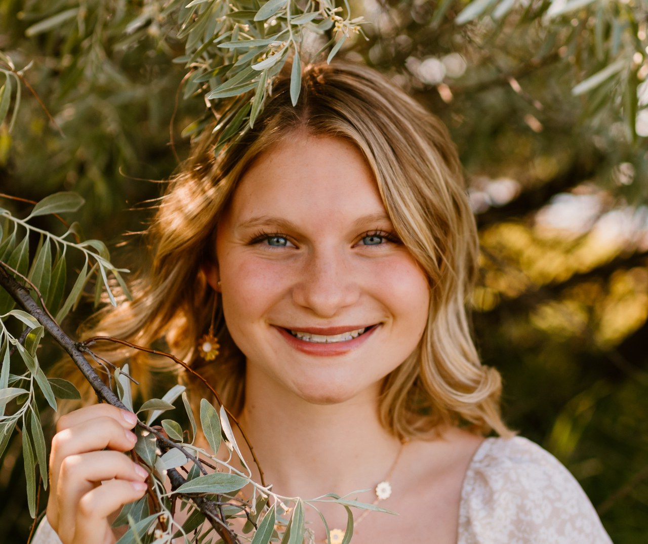 North Dakota 4-H Foundation awards 13 scholarships — Extension and Ag ...